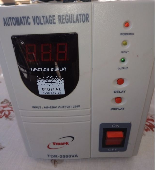 ΣΤΑΘΕΡΟΠΟΙΗΤΗΣ τάσης 2000 VA, σποτ διάφορα 15€, και άλλα πολλά ...