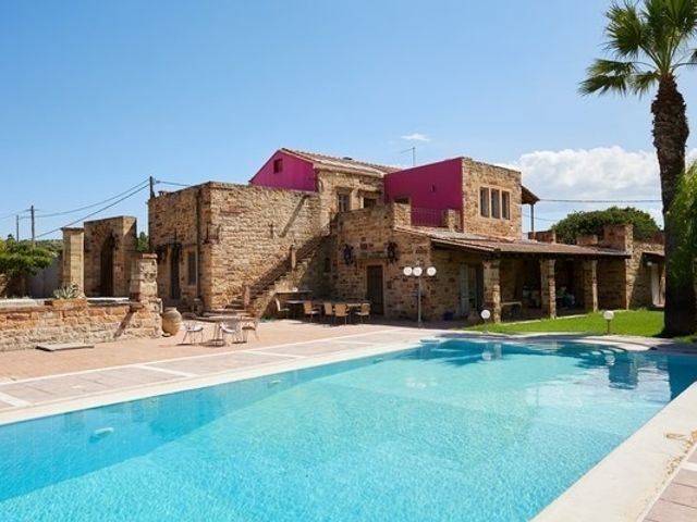 Homes for sale Chios | xe.gr