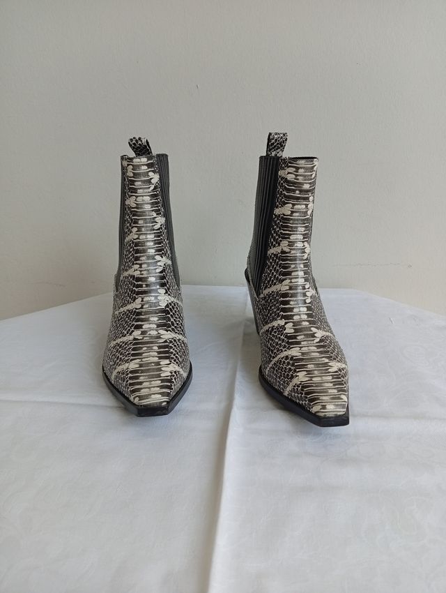 ΓΥΝΑΙΚΕΊΕΣ ankle boots μάρκας aeyde made in Italy ν 37 φορεμένες 1 φορά ...