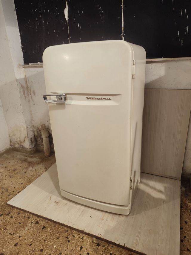 ΨΥΓΕΙΟ white westinghouse του 1957 σε μοναδικη κατασταση, συλλεκτικο με ...